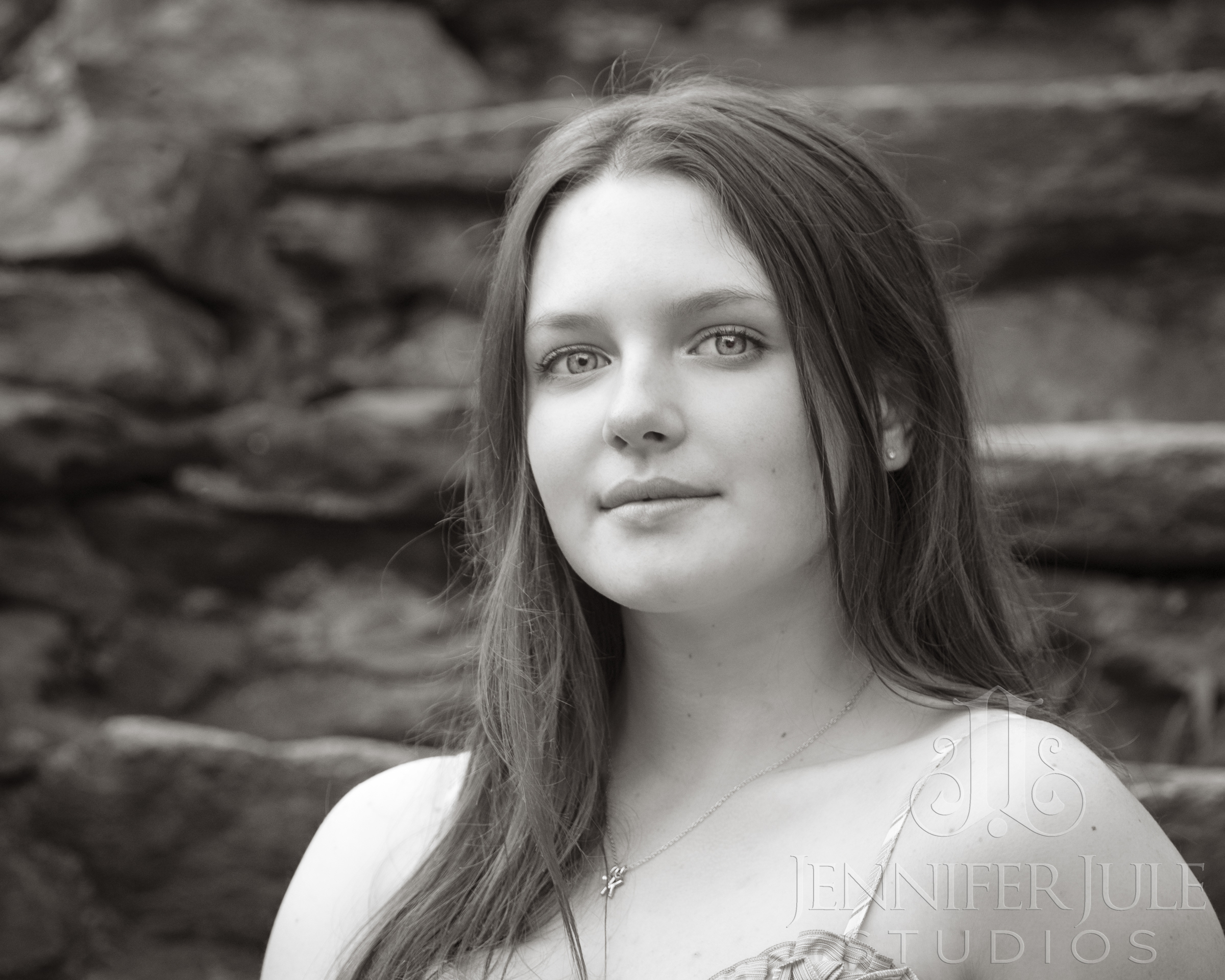 Senior Portrait Photographer – Jennifer Jule Studios